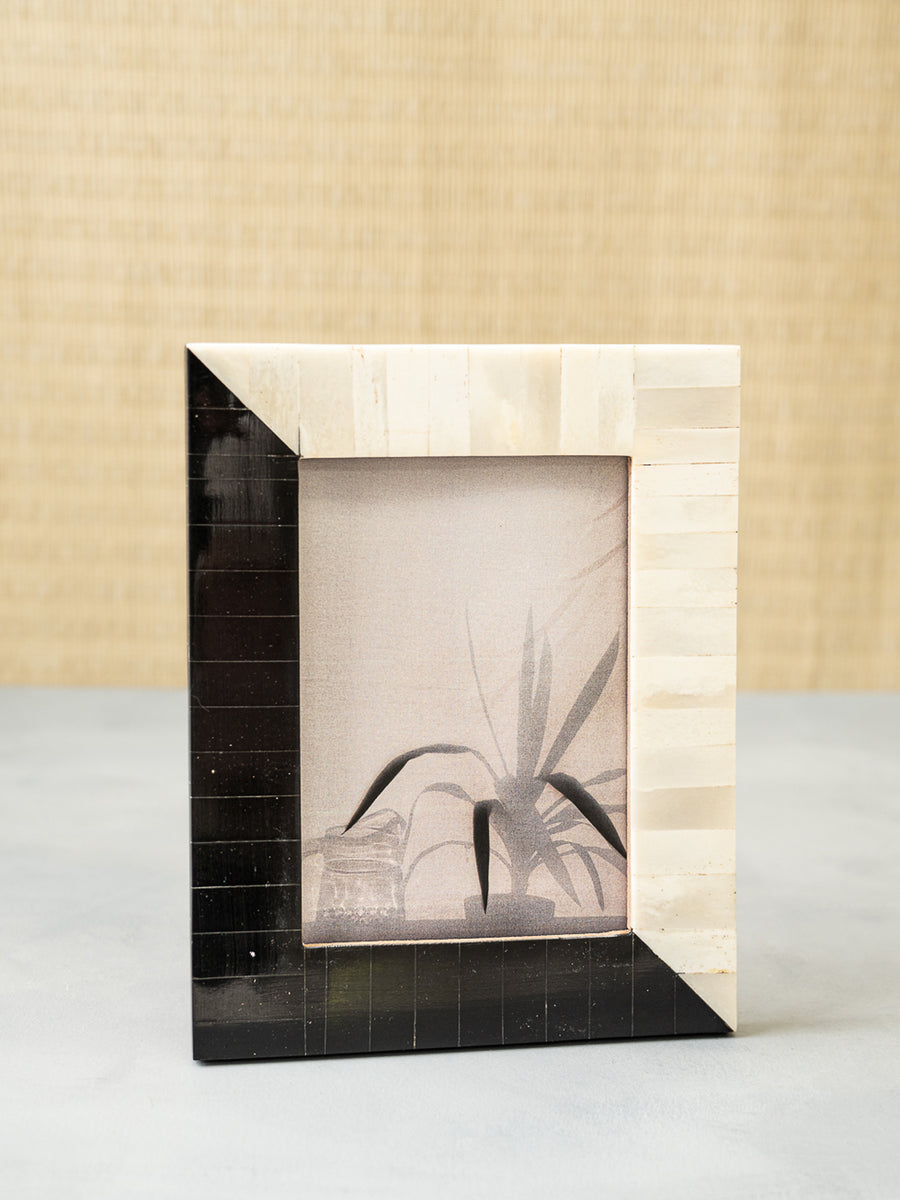 Black & White Bone Frame – Celadon at Home
